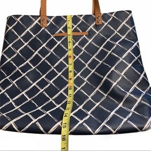 thirty-one | Bags | Hp Thirtyone Around Town Tote Euc Shoulder Bag Navy ...